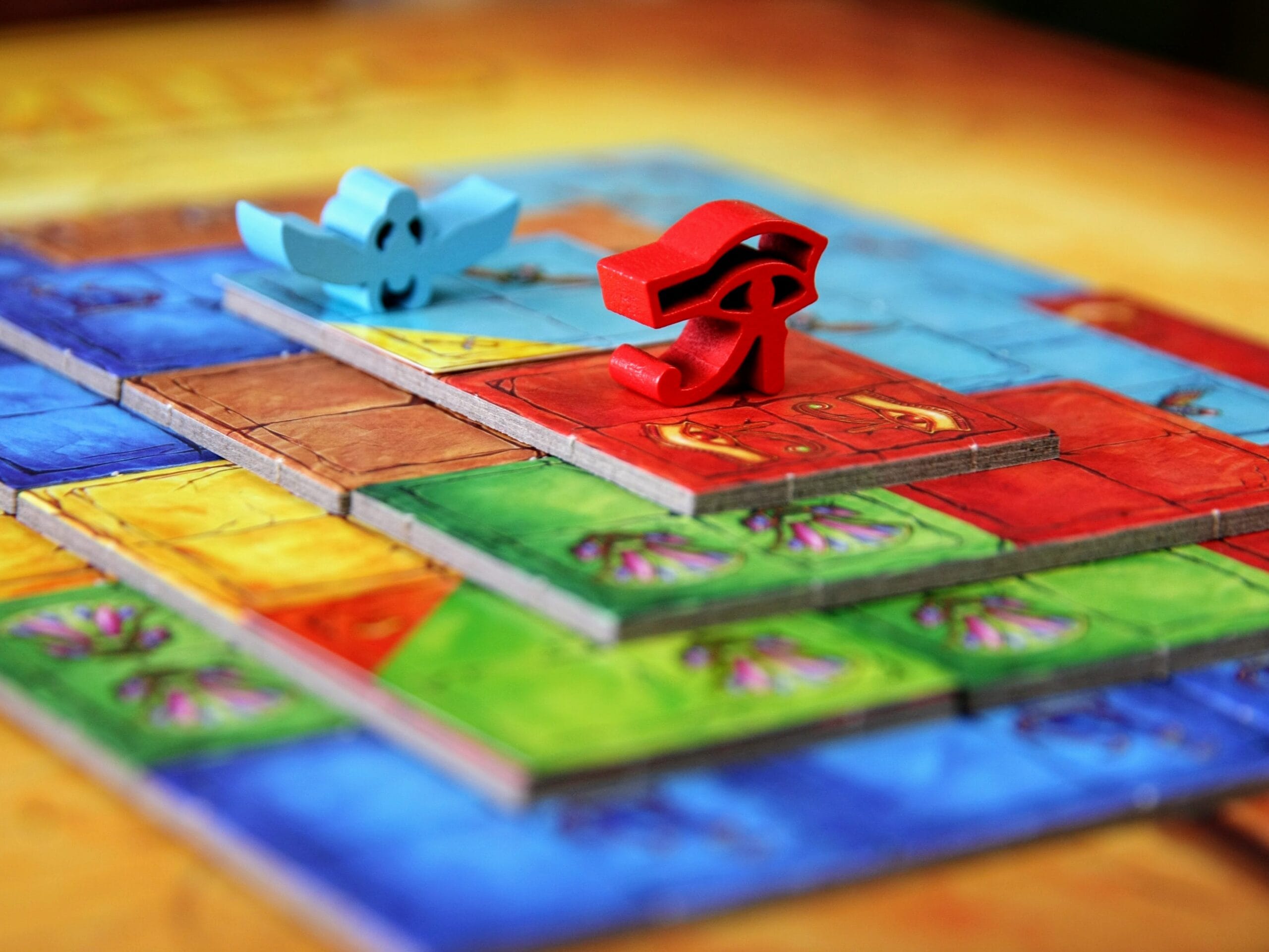 Pyramido Board Game Review - BoardGameShots